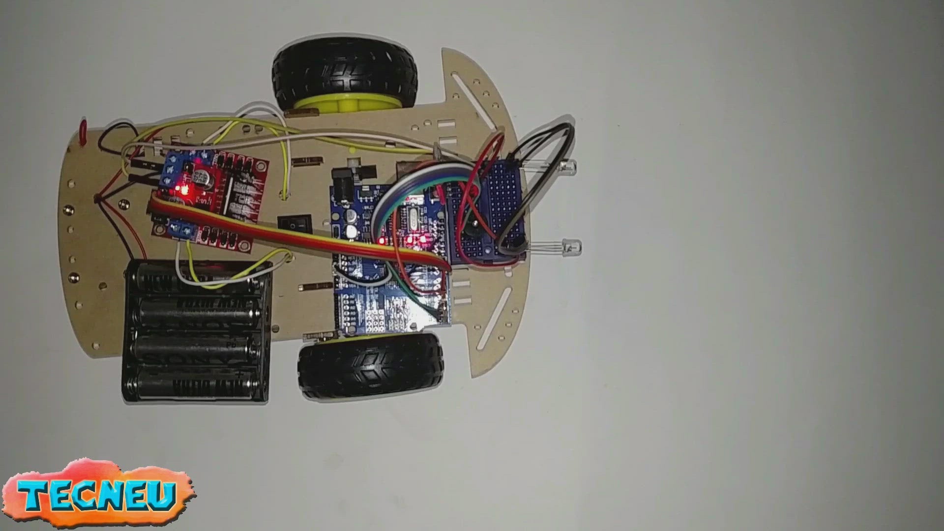 Kit Carro Robot Bluetooth , Instructivo, Codigo, App - Tecneu